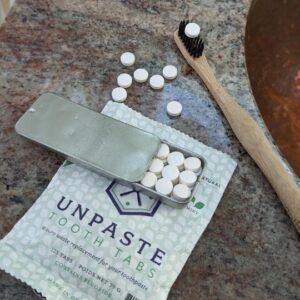 125CT Toothpaste Tablets with Travel Tin - With Flouride - Sustainable ...